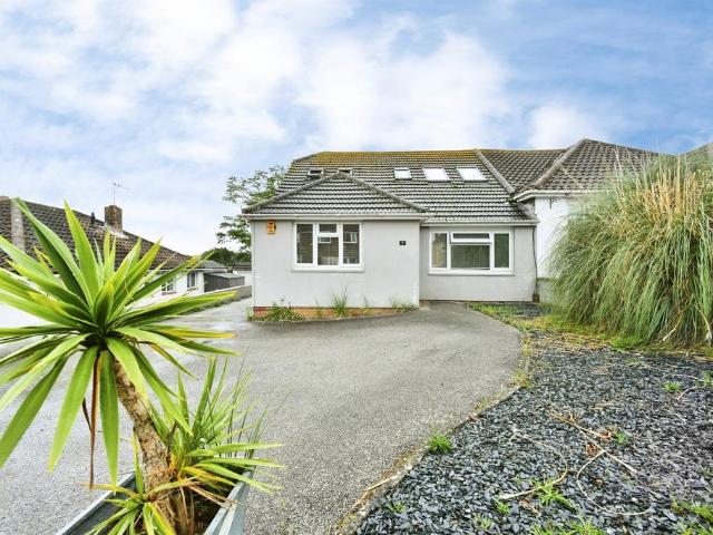 3 bedroom bungalow for sale