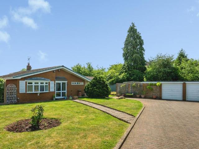 3 bedroom bungalow for sale