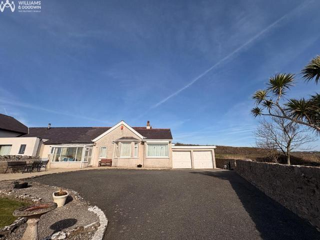 3 bedroom bungalow for sale