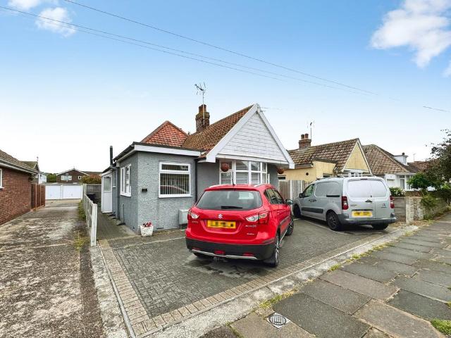 3 bedroom bungalow for sale
