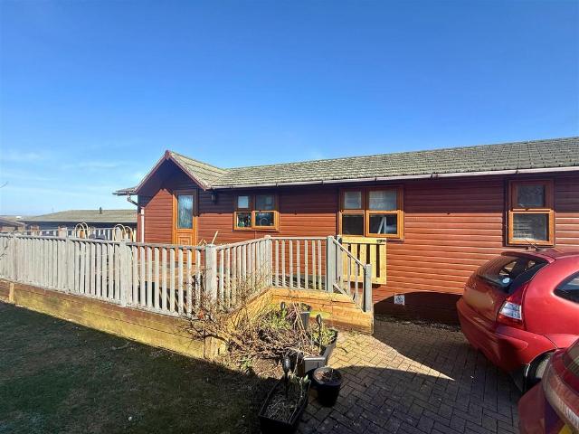 3 bedroom lodge for sale
