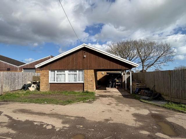 3 bedroom bungalow for sale