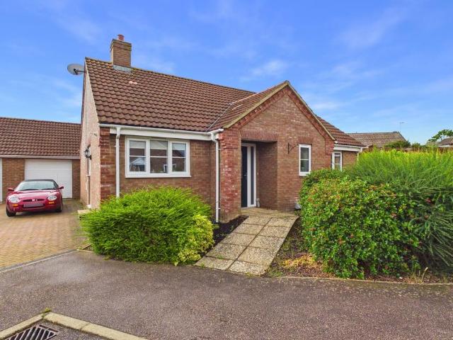 3 bedroom bungalow for sale