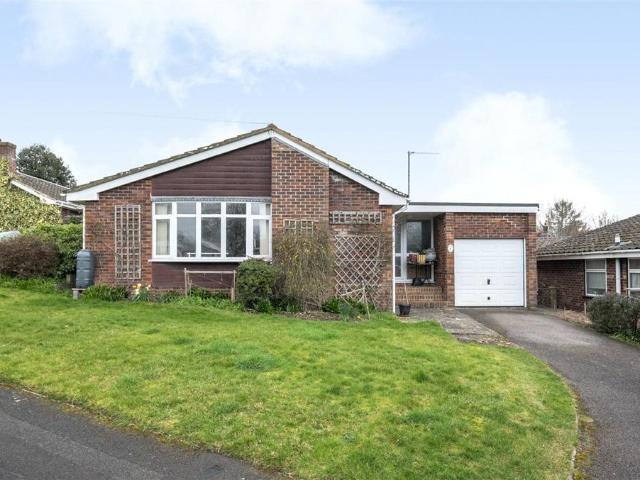 3 bedroom bungalow for sale
