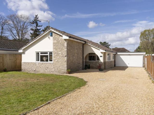 3 bedroom bungalow for sale