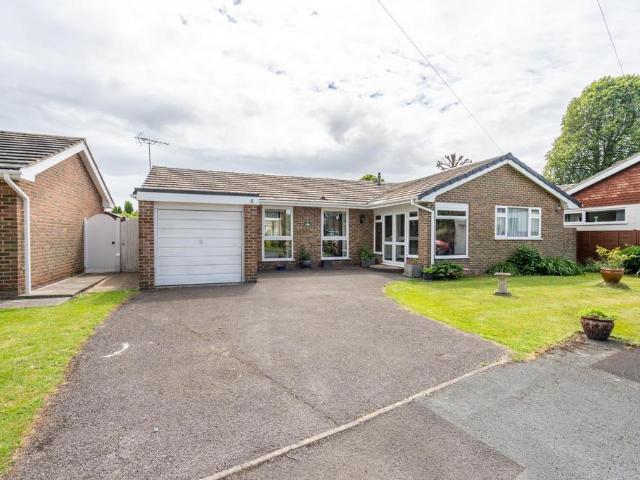 3 bedroom bungalow for sale