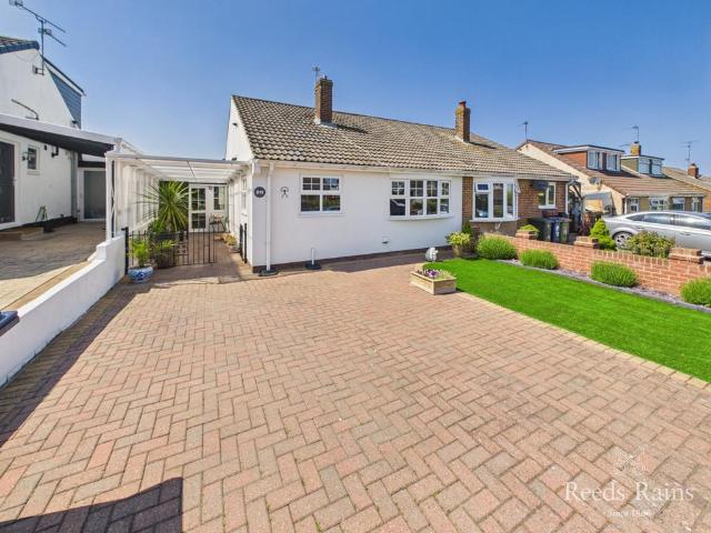 3 bedroom bungalow for sale