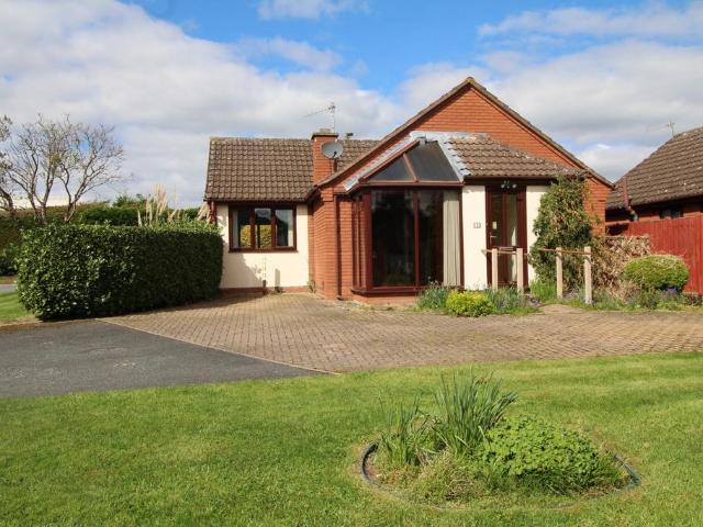 3 bedroom bungalow for sale
