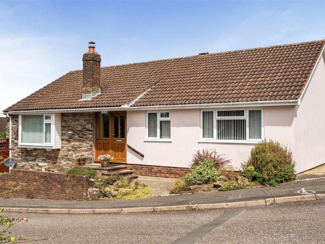 3 bedroom bungalow for sale