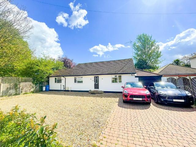 3 bedroom detached bungalow for sale