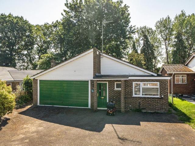 3 bedroom bungalow for sale