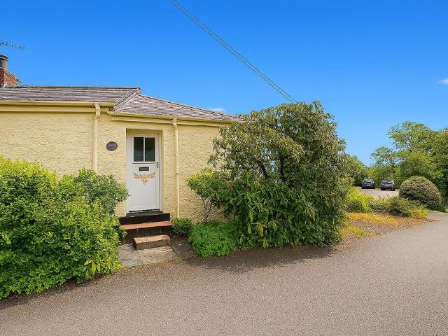 3 bedroom bungalow for sale