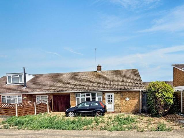 3 bedroom bungalow for sale