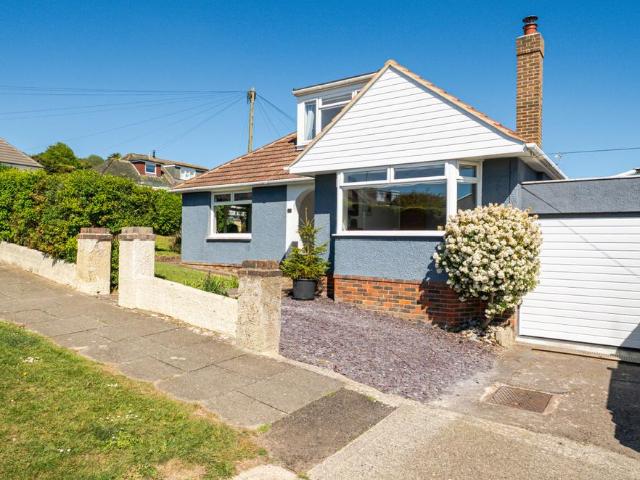 3 bedroom bungalow for sale