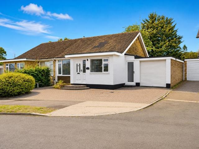 3 bedroom bungalow for sale