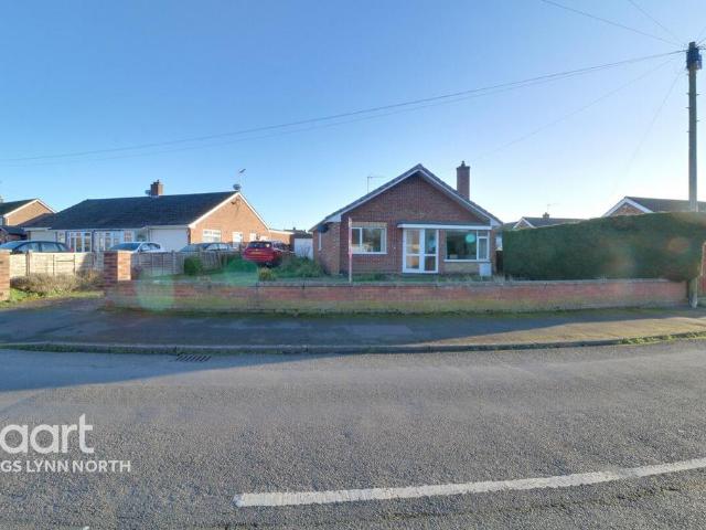 3 bedroom bungalow for sale