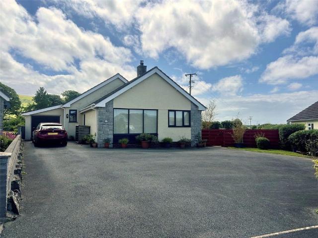 3 bedroom bungalow for sale