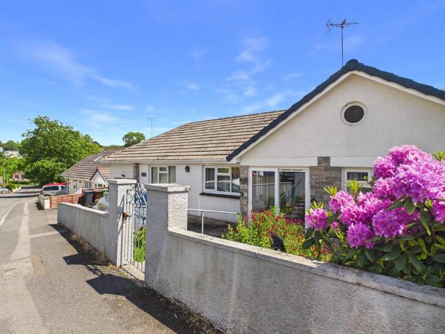 3 bedroom bungalow for sale