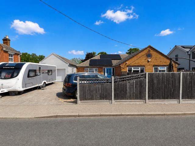 3 bedroom bungalow for sale