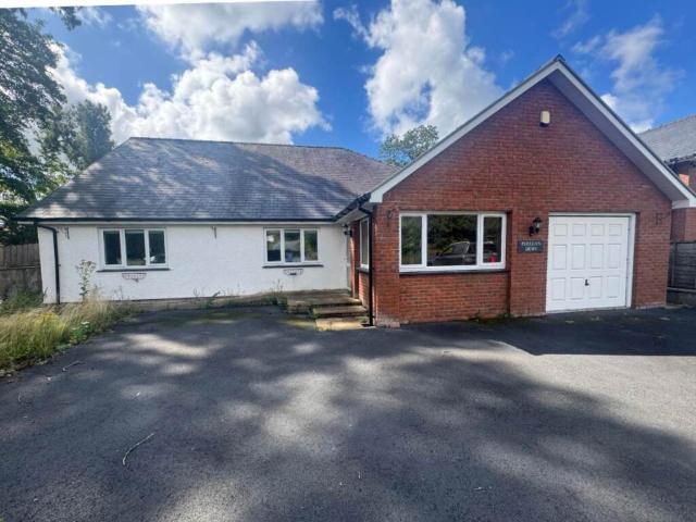3 bedroom bungalow for sale