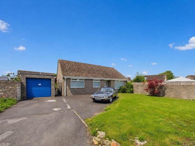 3 bedroom bungalow for sale