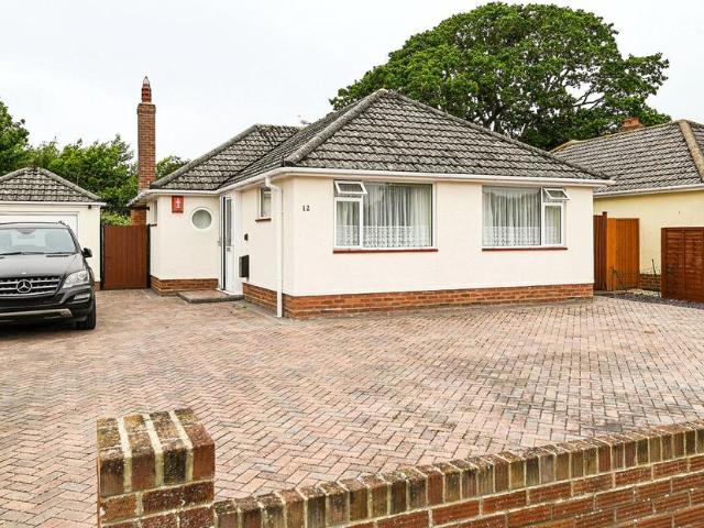 3 bedroom bungalow for sale