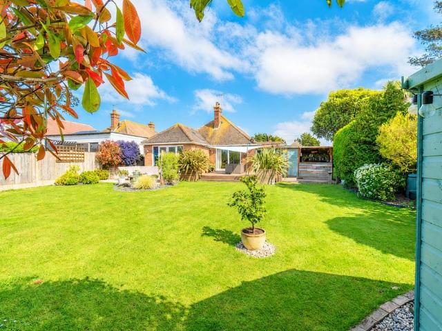 3 bedroom bungalow for sale