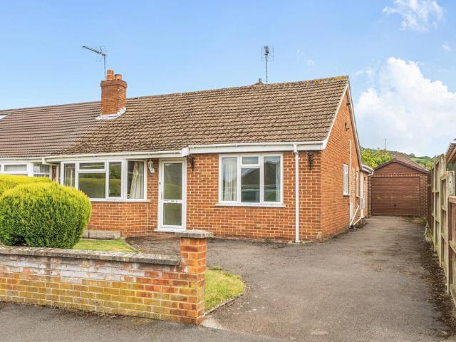 3 bedroom bungalow for sale