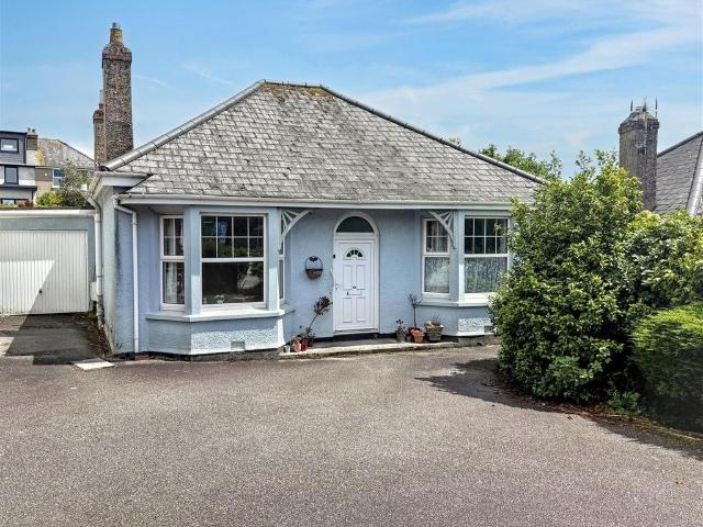 3 bedroom bungalow for sale