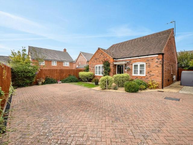 3 bedroom bungalow for sale