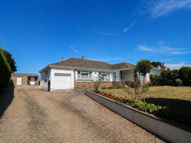 3 bedroom bungalow for sale