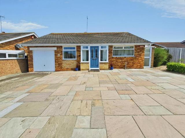 3 bedroom bungalow for sale
