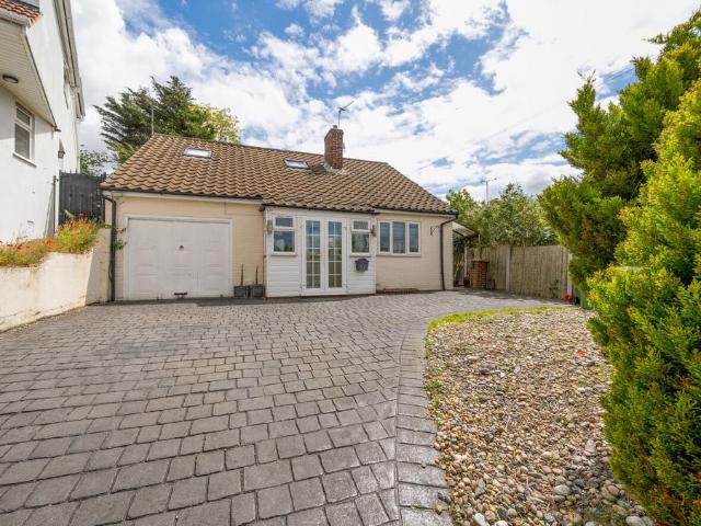 3 bedroom bungalow for sale