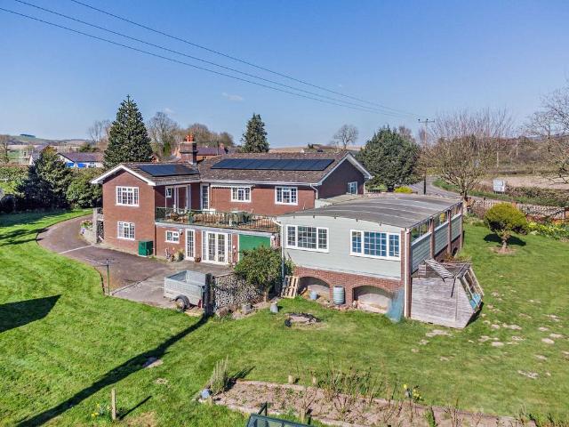 4 bedroom bungalow for sale