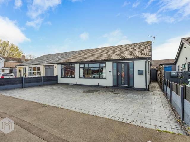 3 bedroom semi detached bungalow for sale