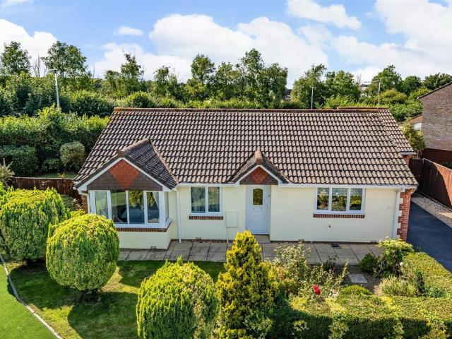 3 bedroom bungalow for sale