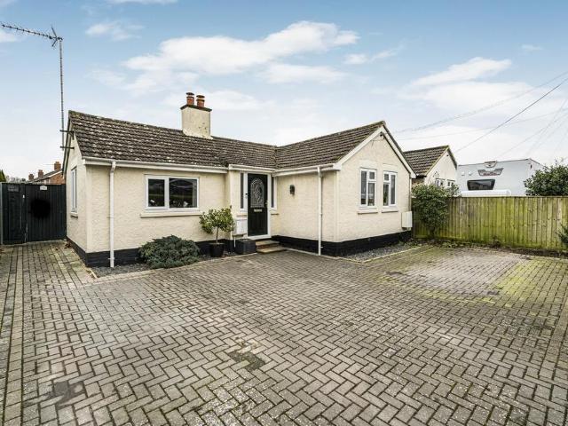 3 bedroom bungalow for sale