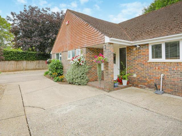 3 bedroom bungalow for sale