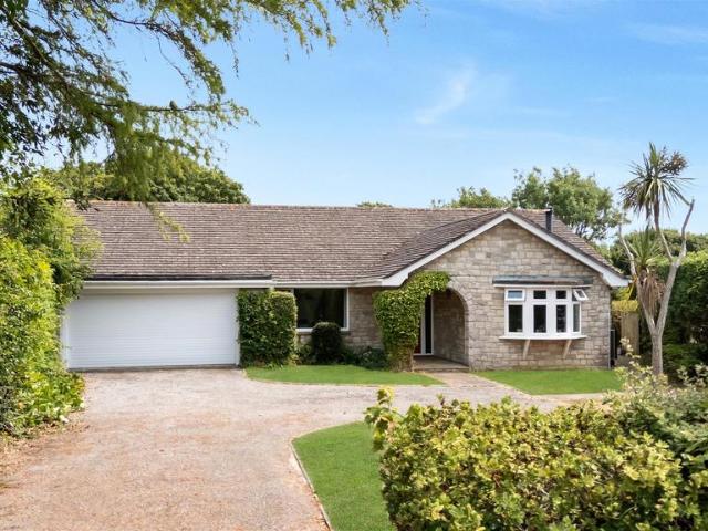 3 bedroom bungalow for sale