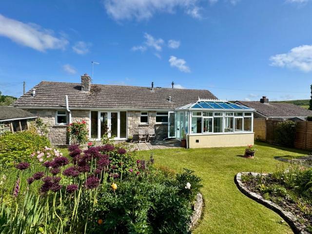 3 bedroom bungalow for sale
