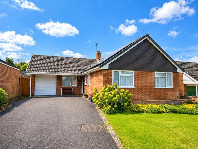 3 bedroom bungalow for sale