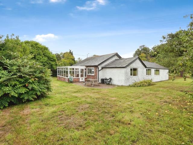 3 bedroom bungalow for sale