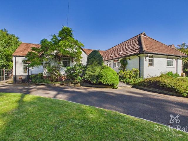 3 bedroom bungalow for sale