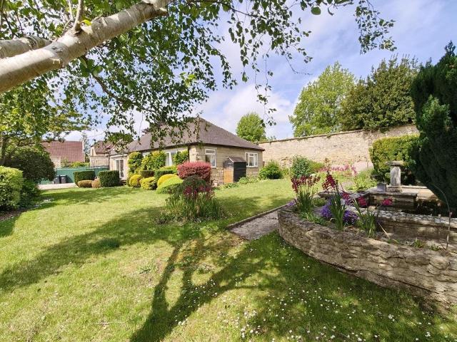 3 bedroom bungalow for sale