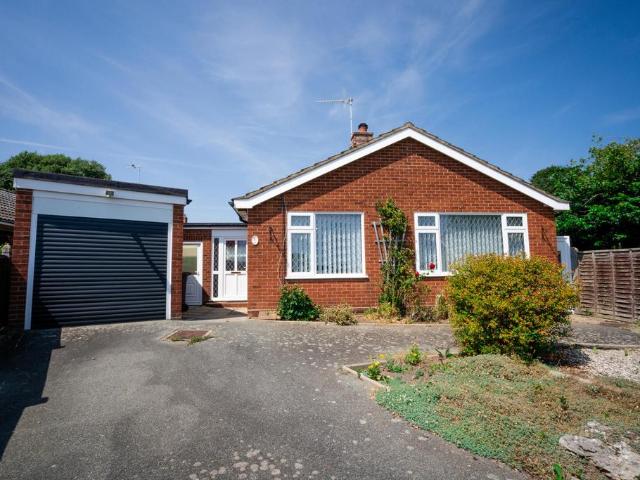 3 bedroom bungalow for sale