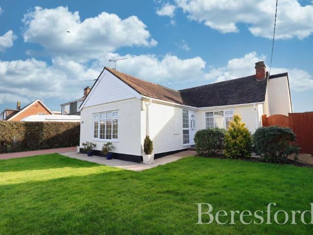 3 bedroom bungalow for sale