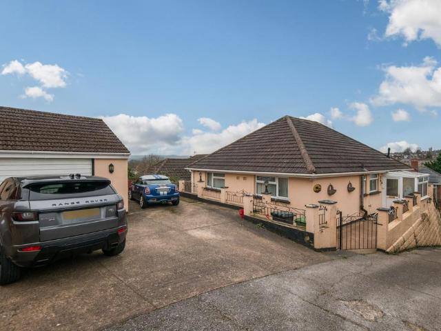 3 bedroom bungalow for sale
