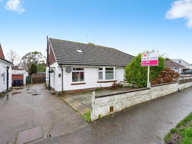 3 bedroom semi detached bungalow for sale