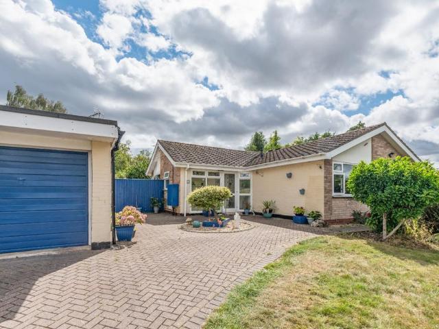 3 bedroom bungalow for sale
