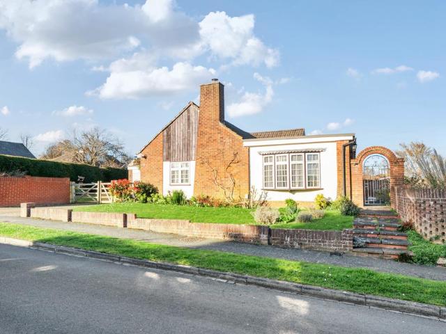 3 bedroom bungalow for sale